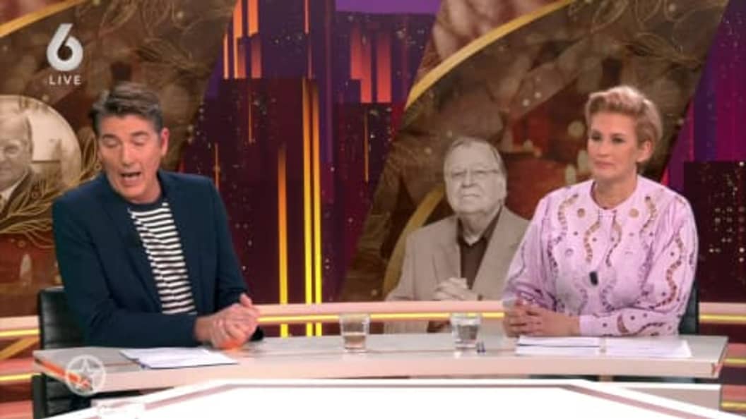 Gemist: Shownieuws - Late Editie: Vader Trijntje en Tjeerd Oosterhuis