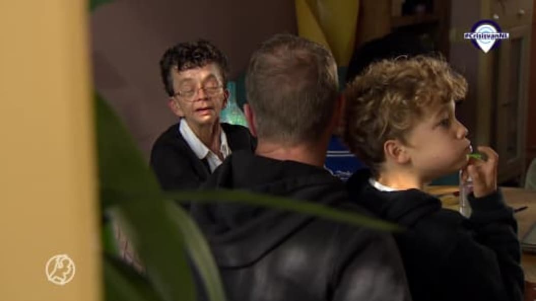 Gemist: Hart van Nederland - Late Editie: #CrisisvanNL