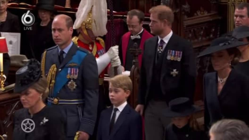 Gemist: Shownieuws - Late Editie: Uitvaart Queen Elizabeth Gemist: Shownieuws - Late Editie: Uitvaart Queen Elizabeth