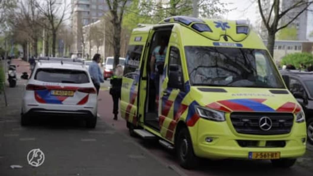 Gemist: Hart van Nederland - Late Editie: Overstekend kindje geschept