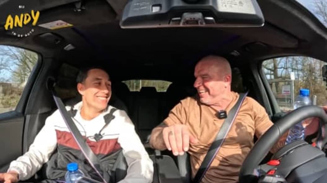 Gemist: Bij Andy in de Auto!: "Heb jij geen anus?" – Andy leert